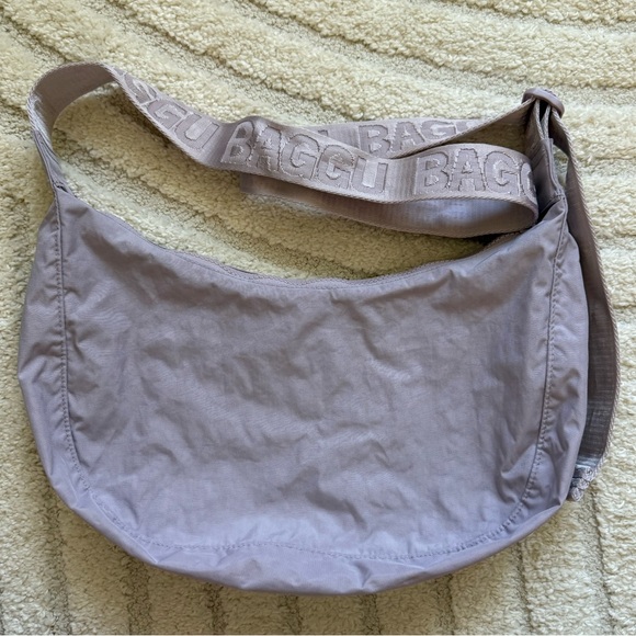 BAGGU | Bags | Like New Baggu Dusty Pink Medium Nylon Crescent Bag ...